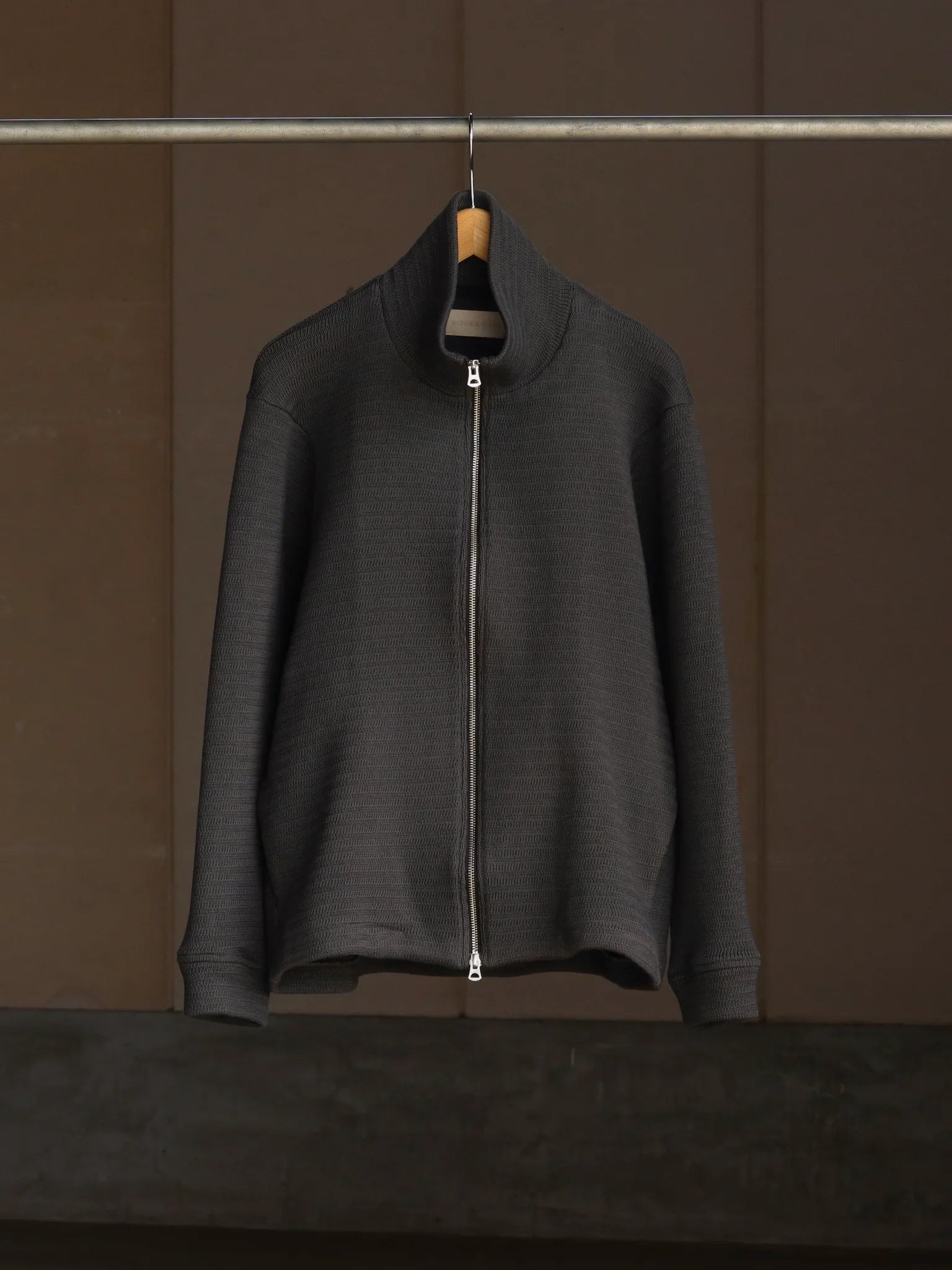 WONDER ROOM "MARS" drivers v-gray | CASANOVA&CO Online Store
